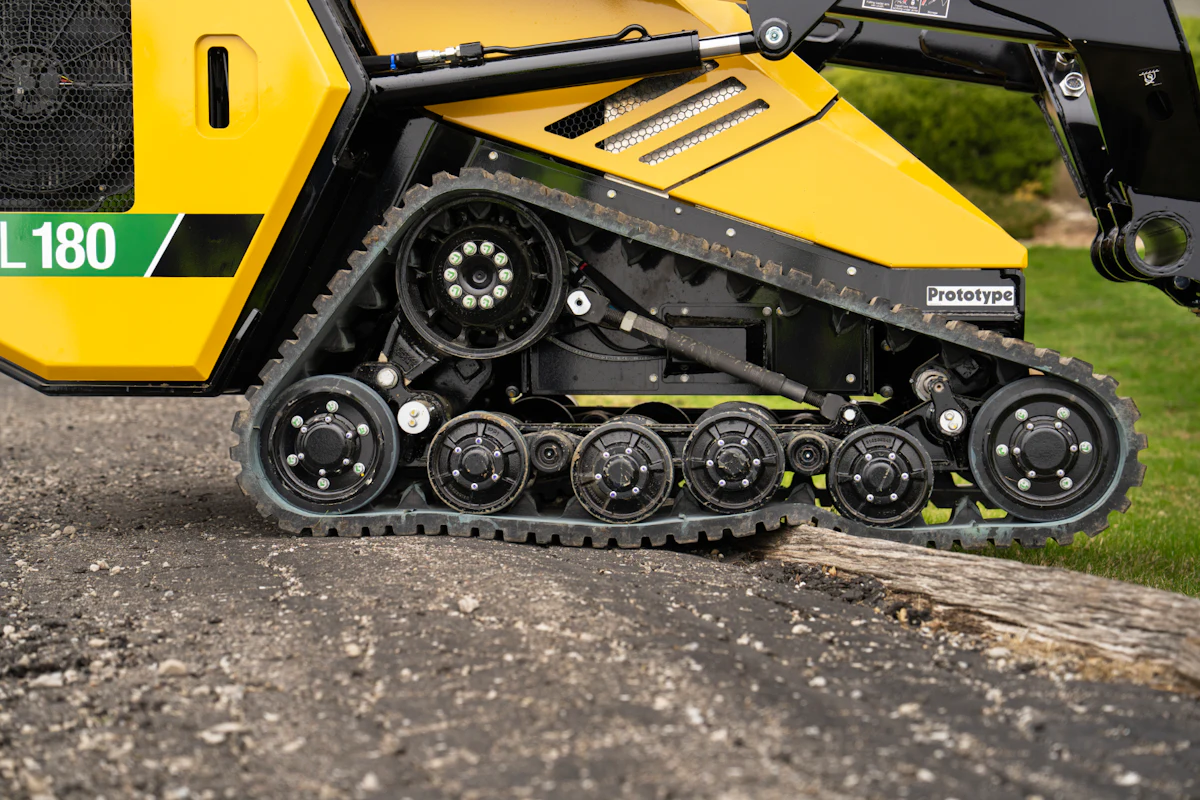 Vermeer Unveils ML180 Mini Loader with Advanced Comfort and Performance ...