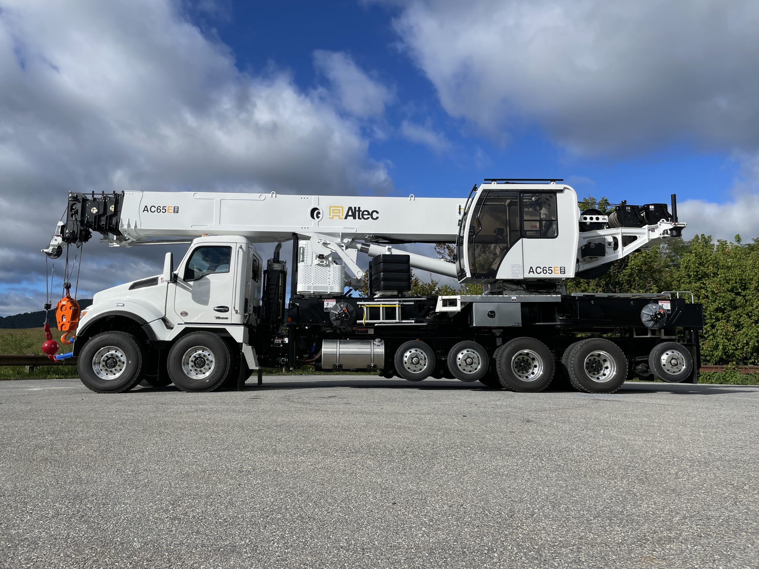 Altec to Showcase Next-Generation Aerial Lifts and End-to-End Equipment ...