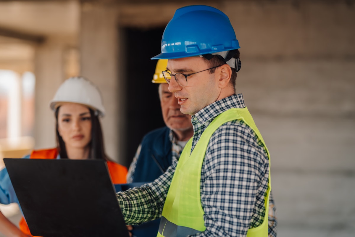 Survey Finds Gap Between Worker Safety Confidence and Jobsite Reality ...