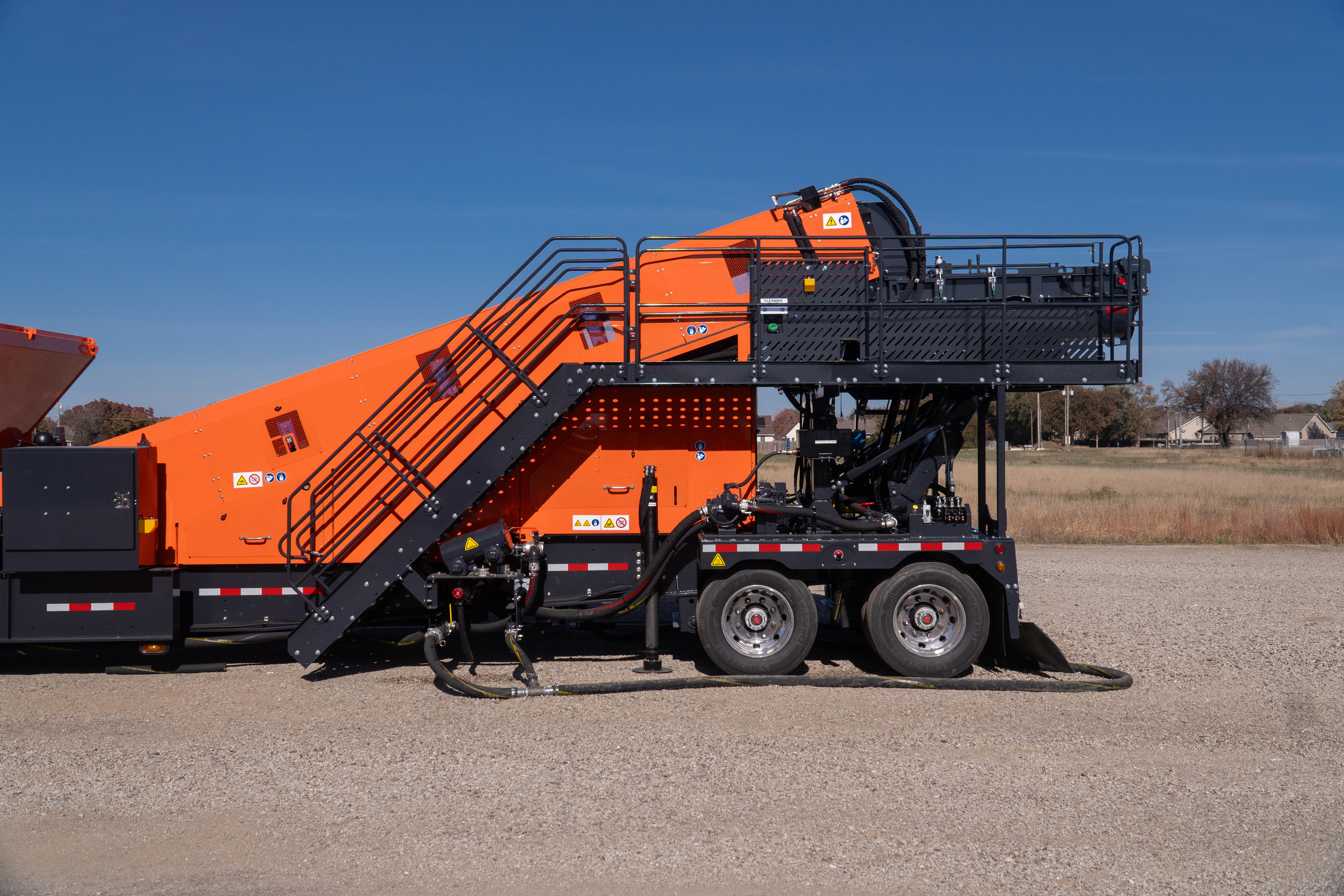 Bergkamp Showcases Journeyman Mix Plant, Flow Boy at CONEXPO-CON/AGG ...