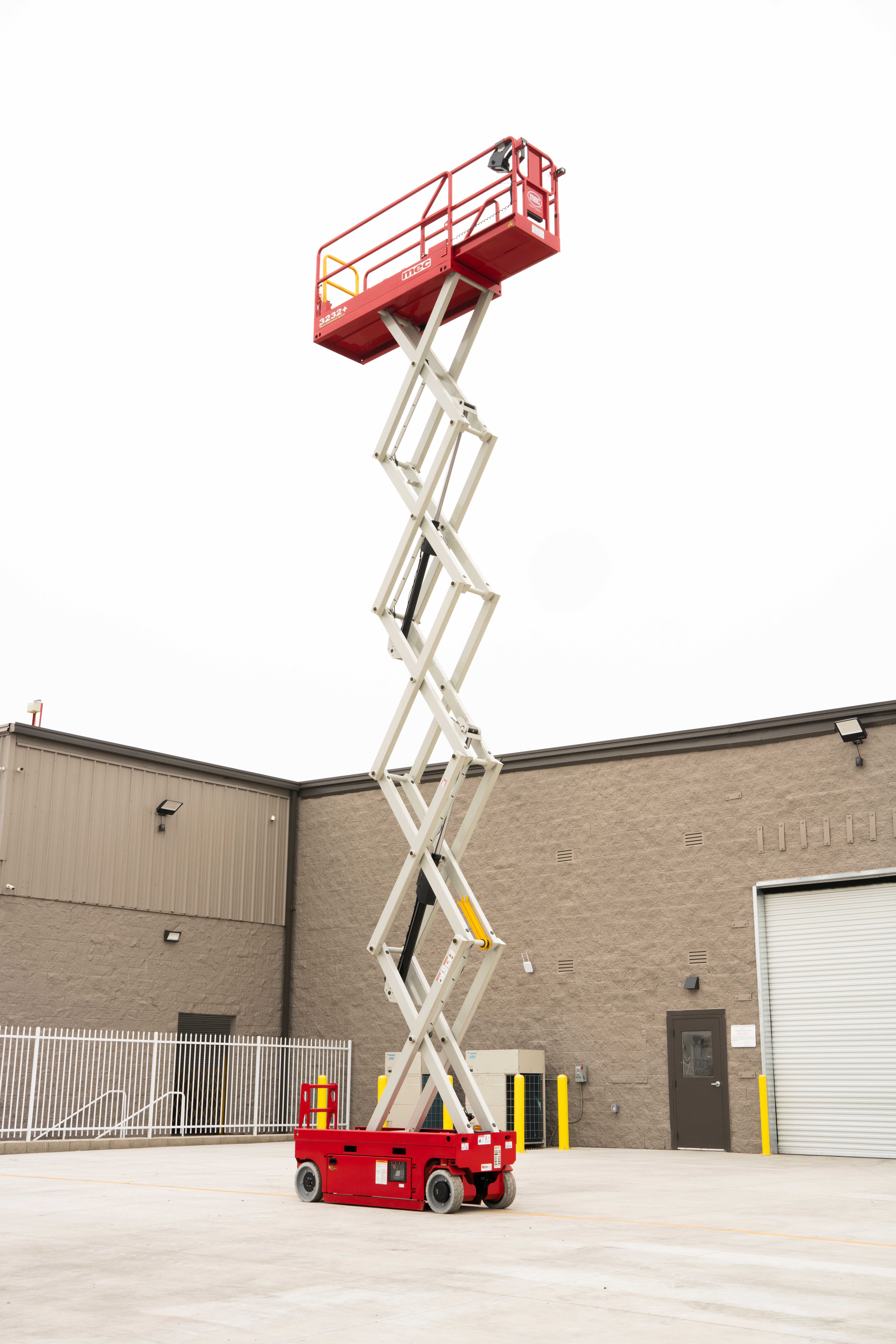 MEC Debuts PLUS Slab Scissor Lift Line at The ARA Show 2026 | For ...