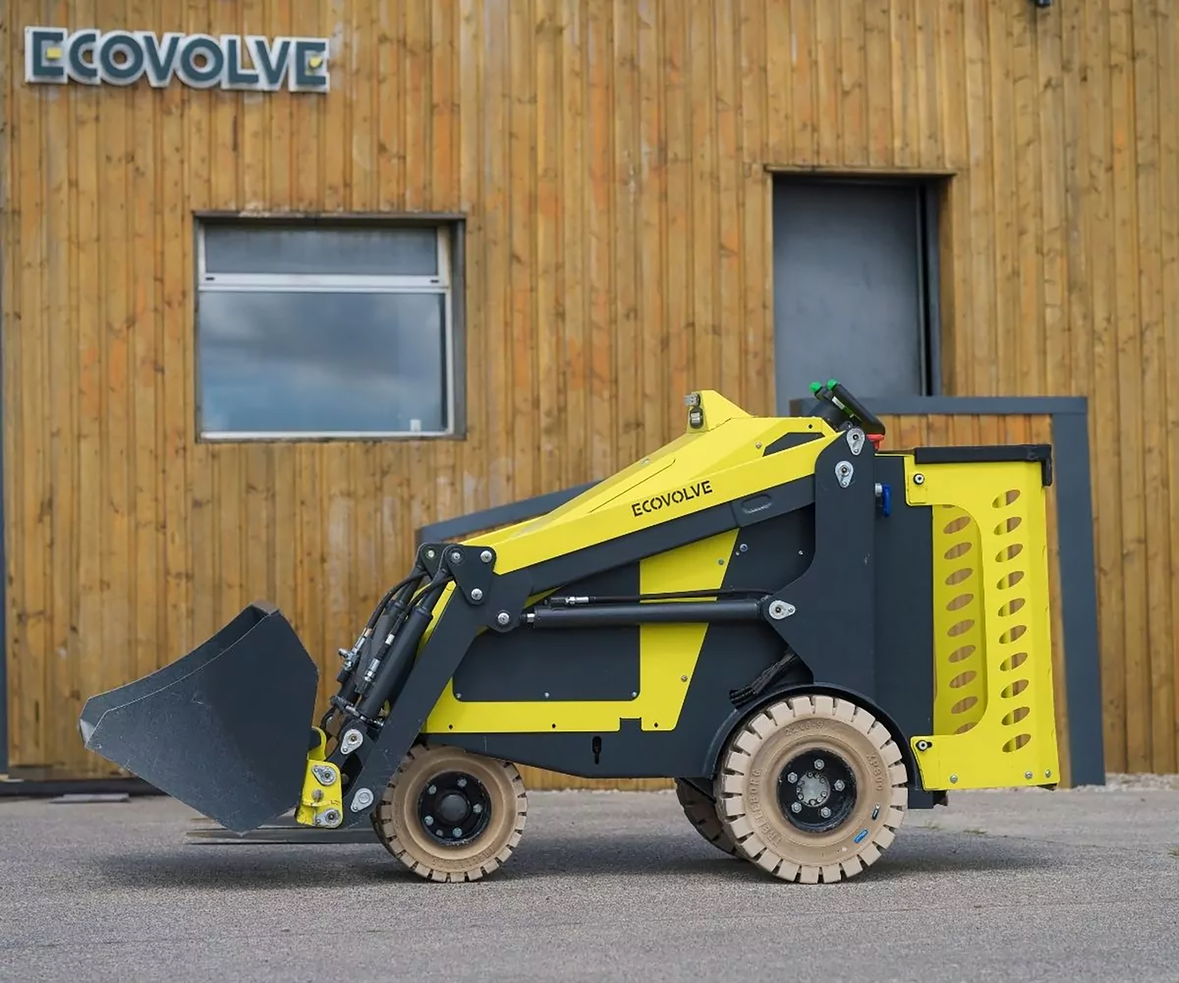 Brokk Brings Battery-Powered EL500 Mini Loader to North American Market ...